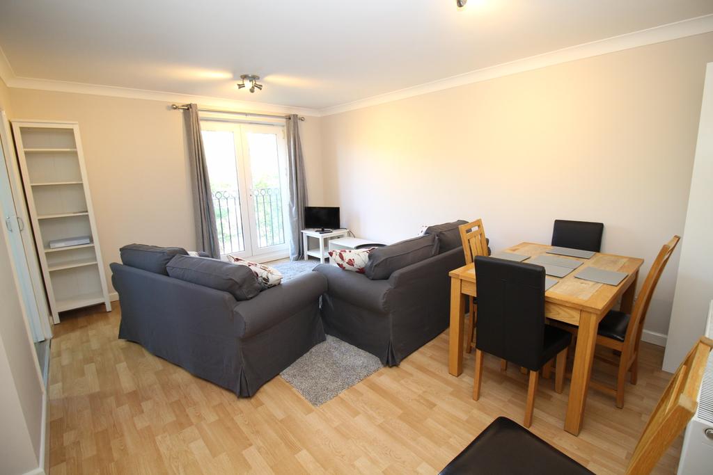 Labrador Quay, Salford Quays... 2 bed apartment - £1,100 pcm (£254 pw)