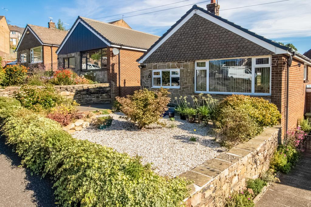 Spring Lane, Holmfirth 3 bed detached bungalow - £290,000