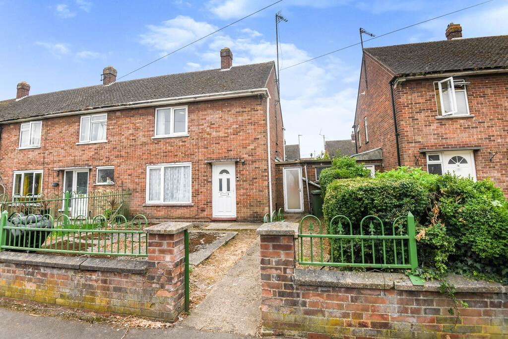 Worcester Road Wisbech Cambs Pe13 3pb 2 Bed End Of Terrace House For