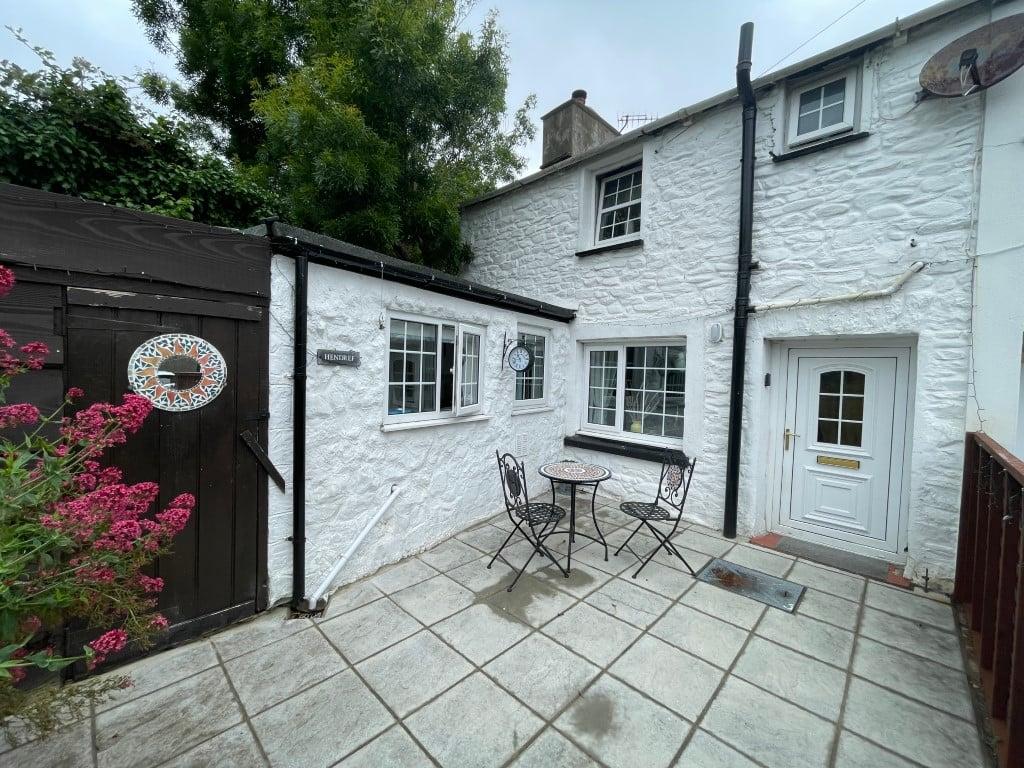 Aberarth, Aberaeron, SA46 2 bed cottage for sale - £149,000