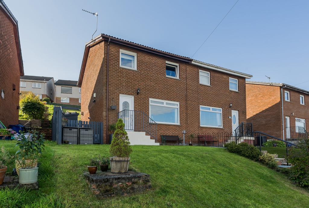 12 Leabank Avenue, Paisley, PA2 8BE 3 bed semi-detached villa - £179,999