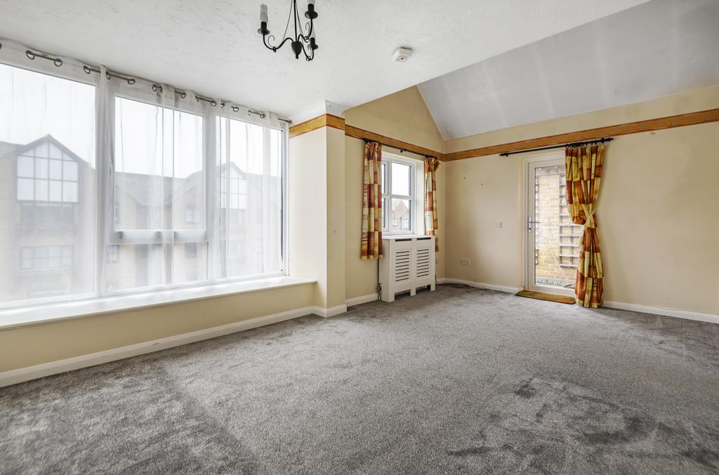 Riverdene Place, Southampton... 3 bed apartment - £300,000