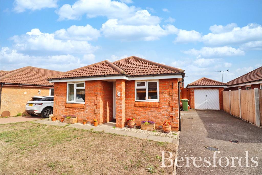 Wick Farm Road, St. Lawrence, CM0 3 bed bungalow - £500,000