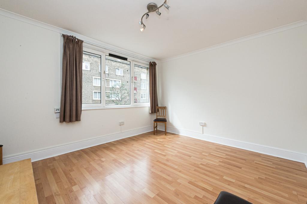 Pitt House, Maysoule Road, Battersea, London, SW11 2BT 2 bed flat - £ ...