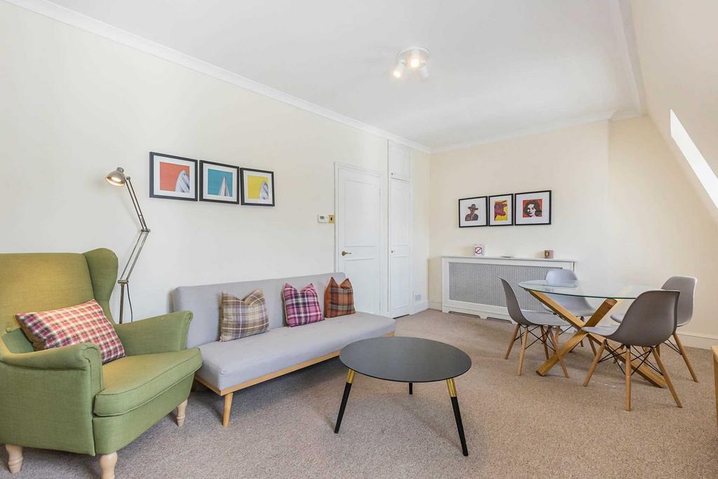 Gloucester Street, London, SW1V 1 bed flat - £475,000