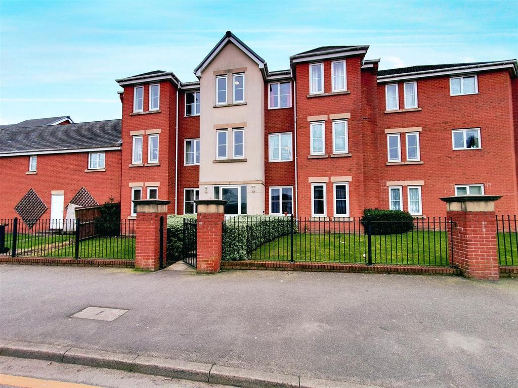 Bridge Road, Coalville, LE67 2 bed flat - £125,000