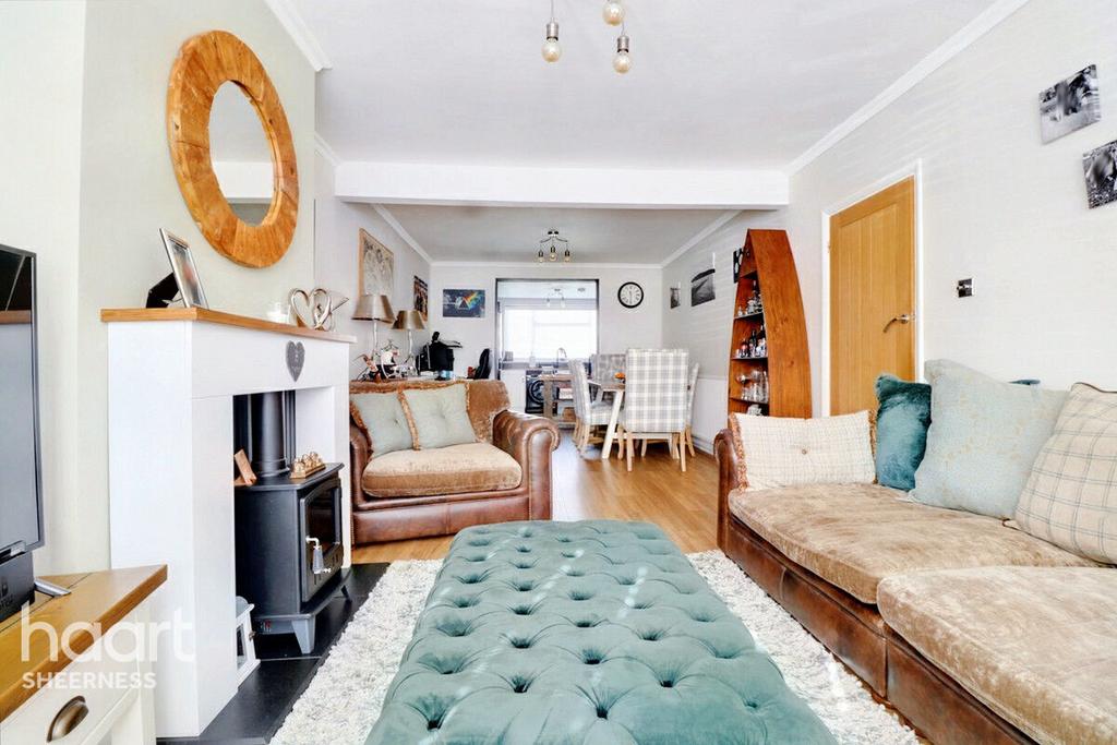 St Helens Road, Sheerness 3 bed semi-detached house - £300,000