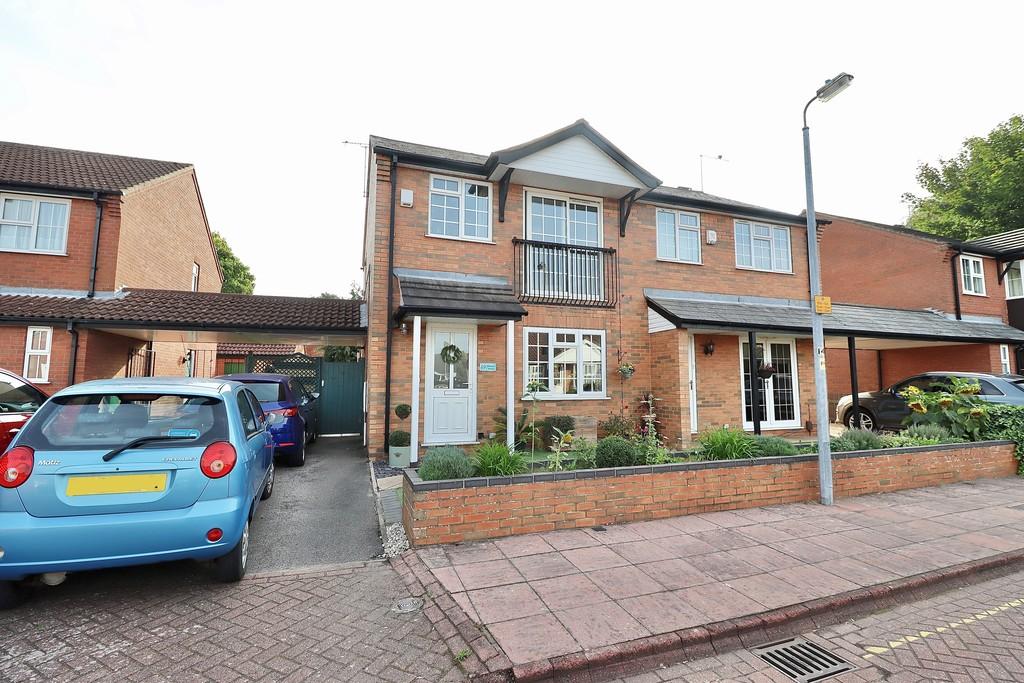 Roman Wharf, Lincoln 3 bed semi-detached house for sale - £245,000