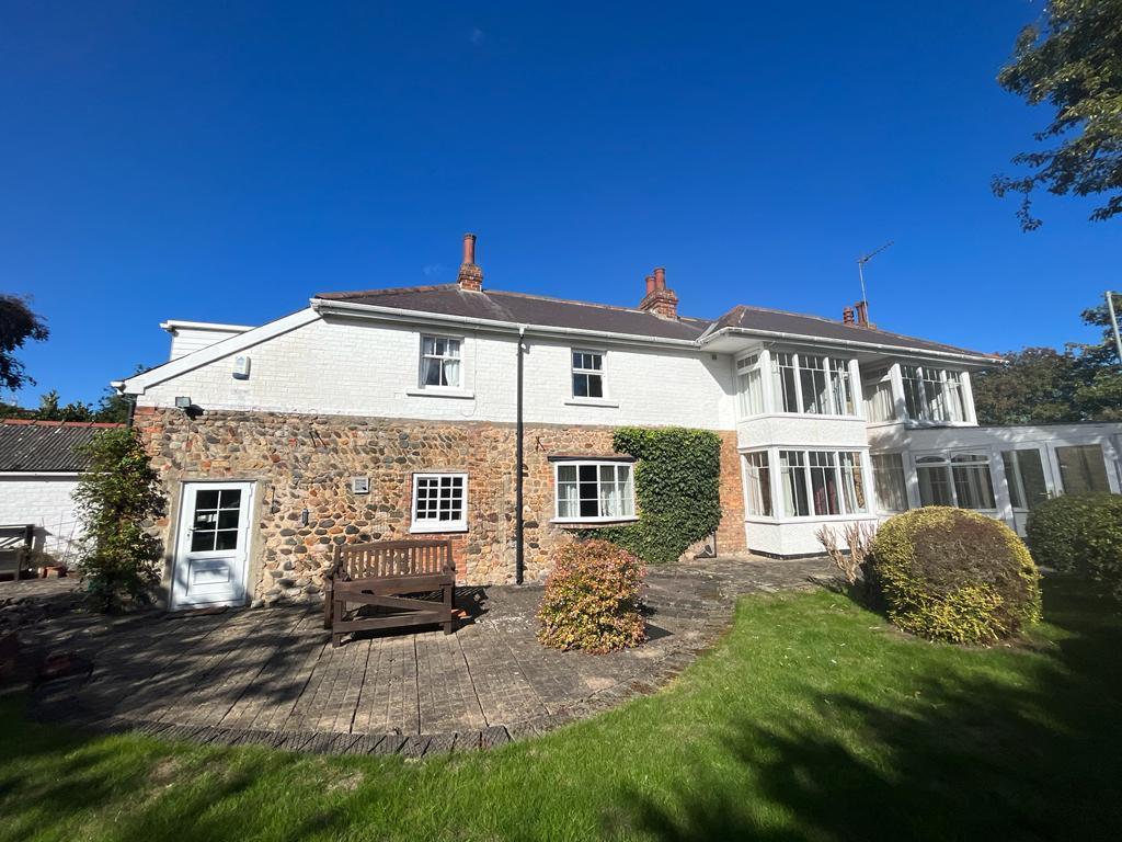 Atwick Road, Hornsea 4 bed detached house - £295,000