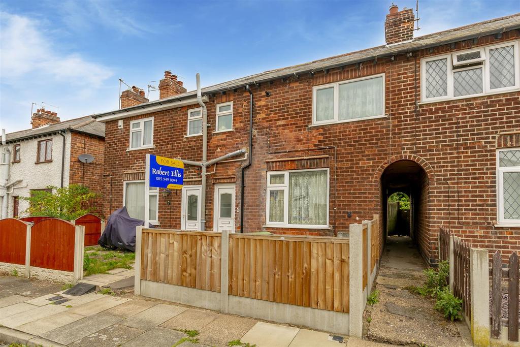 Thorpe Close, Stapleford, Nottingham 3 bed terraced house - £150,000