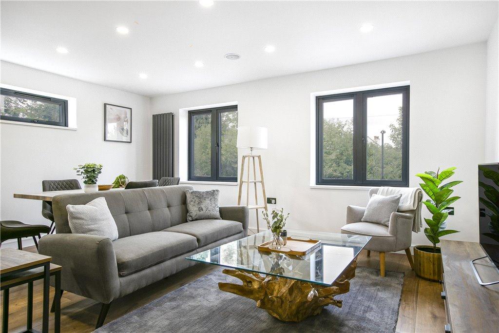 Riddlesdown Road, Purley, CR8 1 bed apartment - £380,000