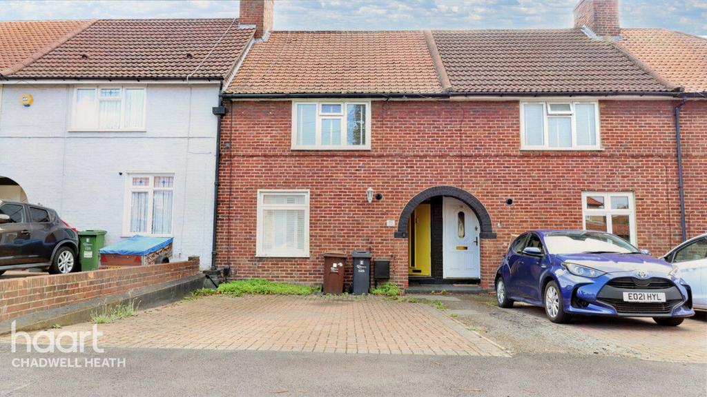 Walnut Tree Road, DAGENHAM 2 bed terraced house - £375,000