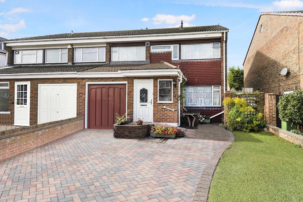 New Road, Hextable, BR8 4 bed semi-detached house - £450,000