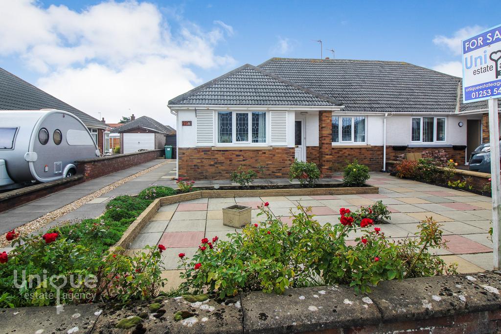 Sidmouth Road, Lytham St. Annes, FY8 2 bed bungalow - £279,950
