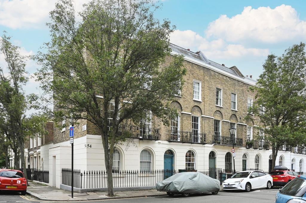 Great Percy Street, London, WC1X 3 bed flat - £3,900 pcm (£900 pw)