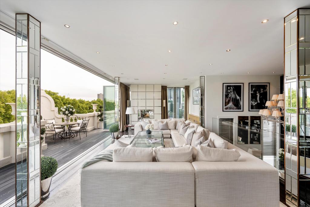 Penthouse, Wellington Court, 116... 6 bed flat - £19,950,000