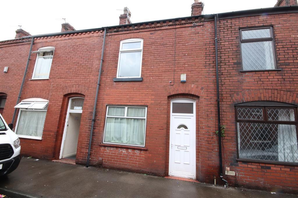 Selwyn Street, Leigh, WN7 1RP 2 bed detached house - £89,500