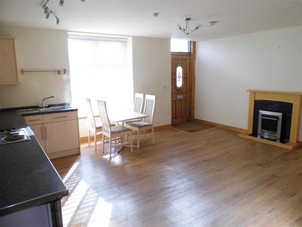 St. James Place, Baildon, Shipley 1 bed flat - £450 pcm (£104 pw)