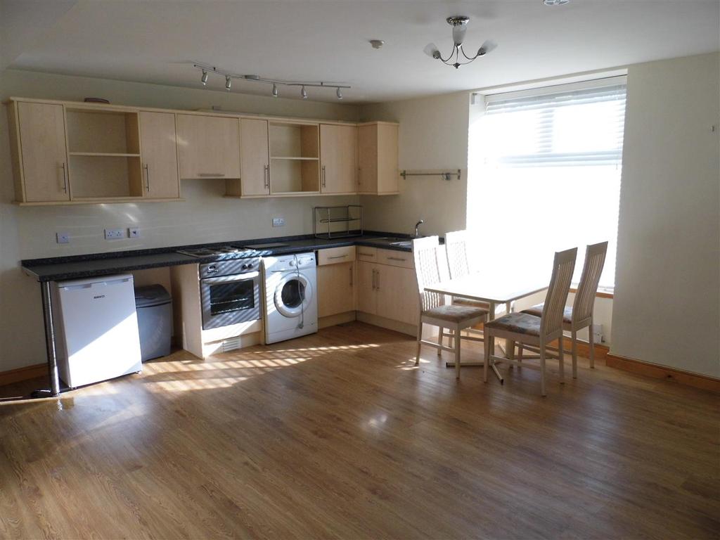 St. James Place, Baildon, Shipley 1 bed flat - £450 pcm (£104 pw)