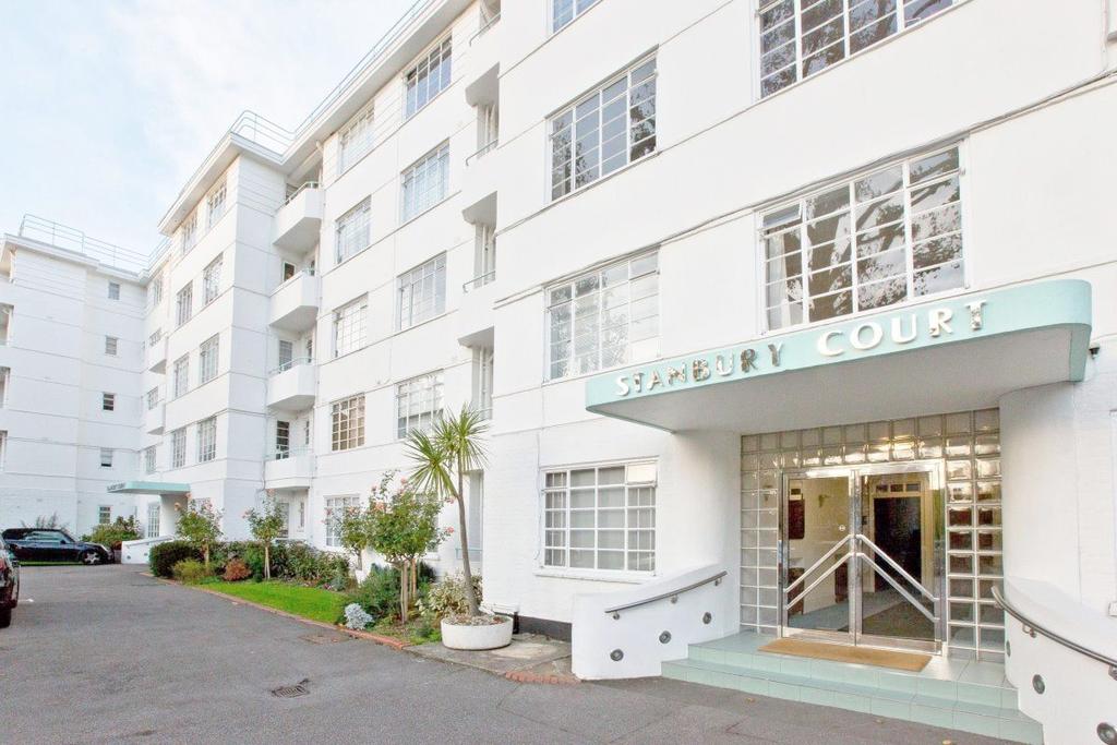 99, Haverstock Hill, Belsize Park... 1 bed flat - £1,975 pcm (£456 pw)