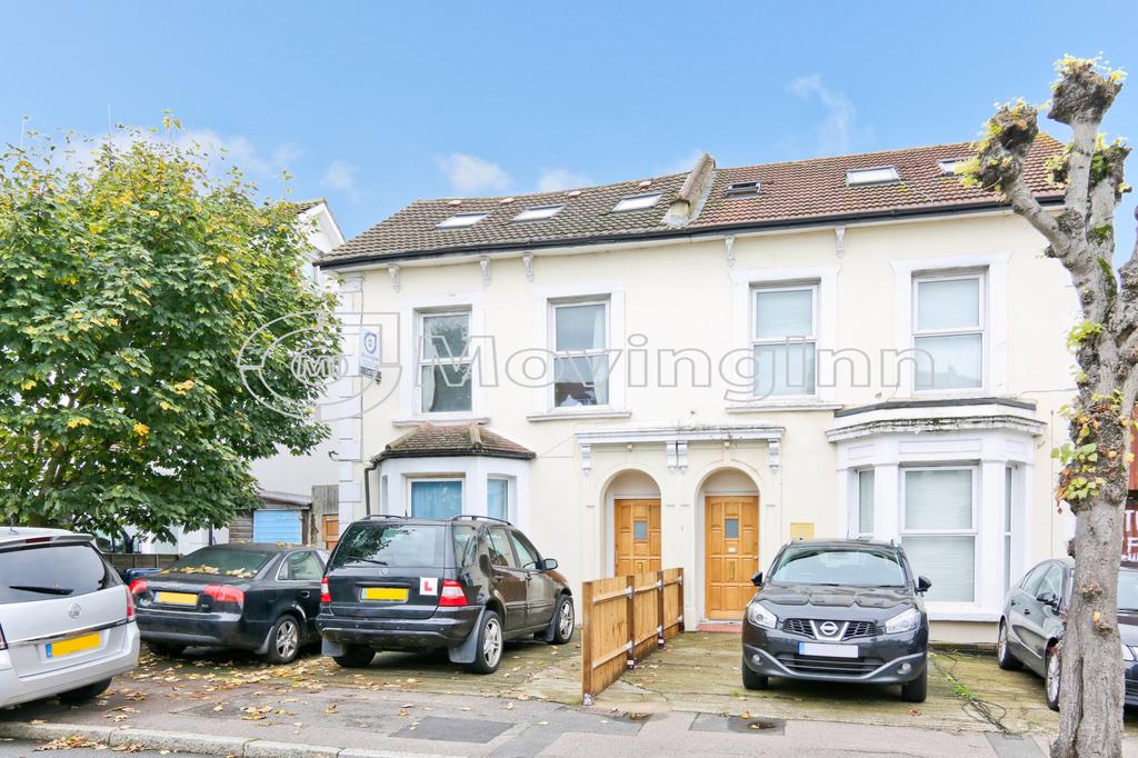 Birchanger Road, South Norwood, SE25 2 bed flat - £1,895 pcm (£437 pw)