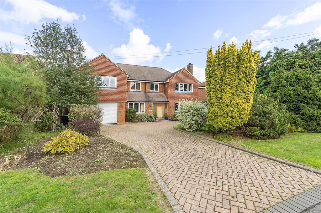 Townsend Lane, Harpenden 5 bed detached house - £1,850,000