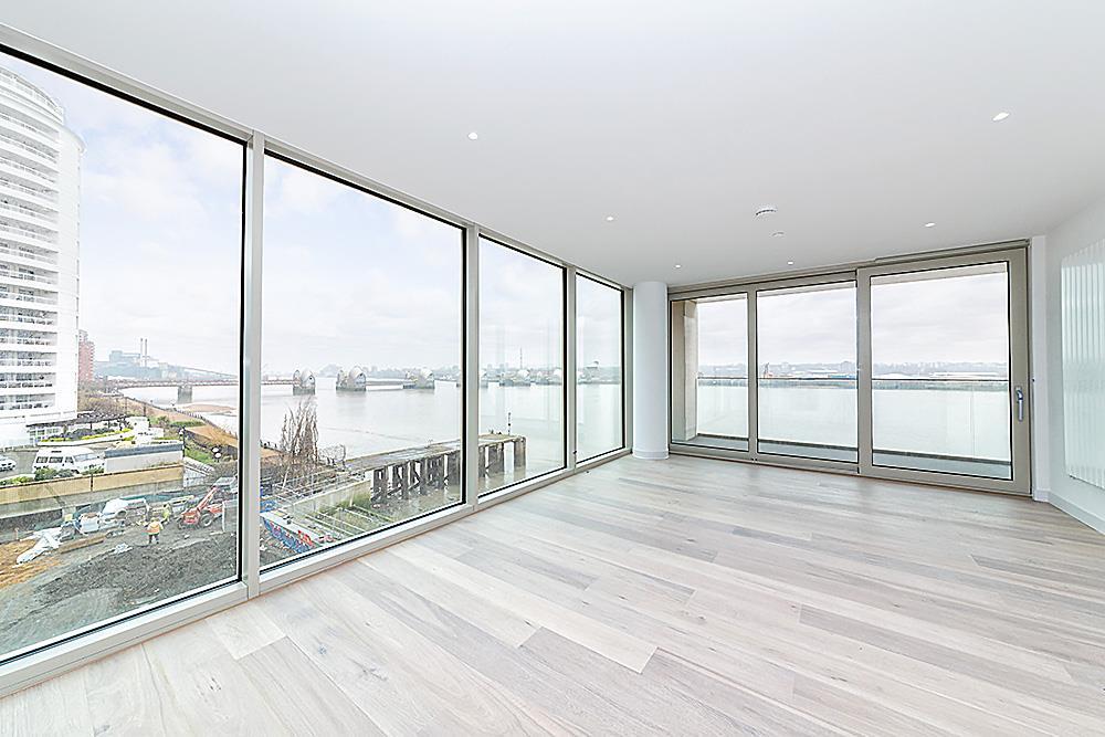 Liner House, Royal Wharf, E16 2 bed apartment - £2,600 pcm (£600 pw)