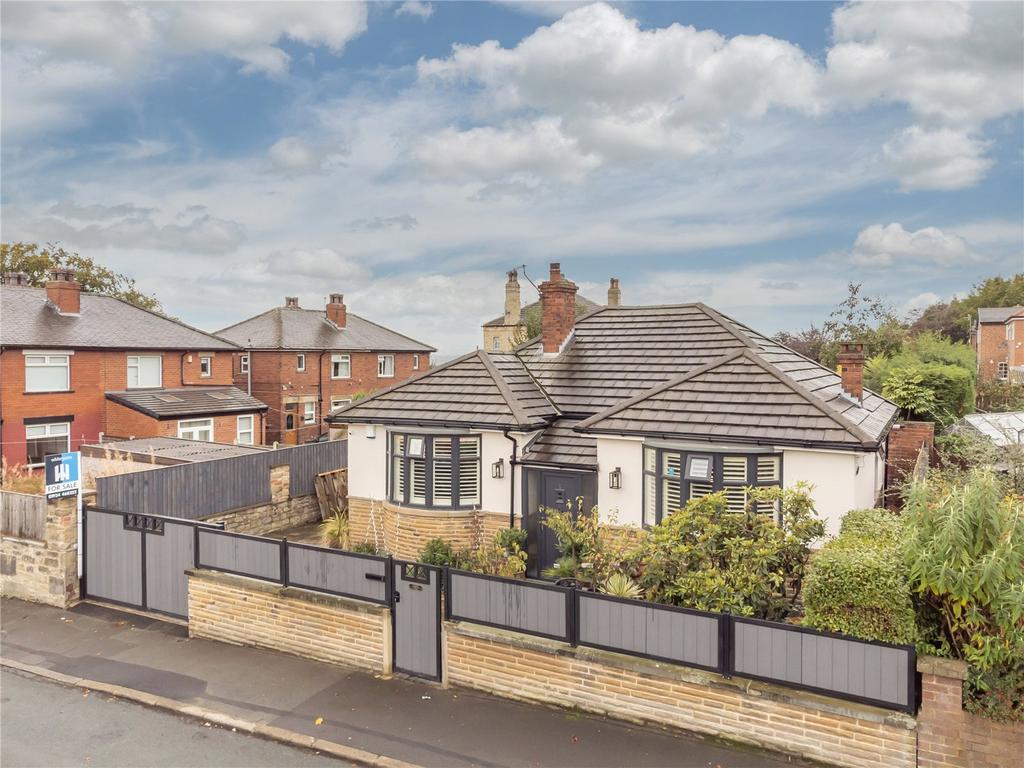 Solway Road, Soothill, Batley, WF17 2 bed bungalow - £260,000