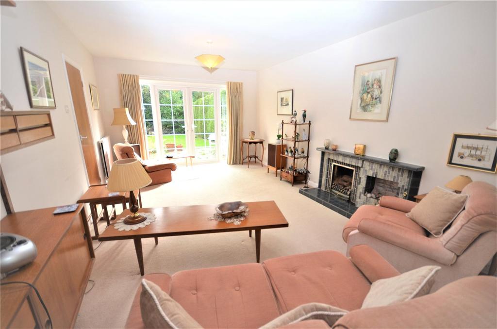 Echo Barn Lane, Farnham, Surrey, GU10 4 bed detached house - £895,000
