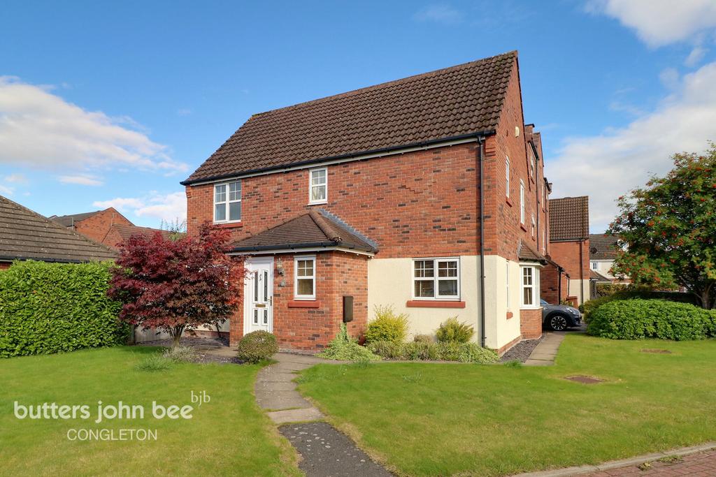 Hinckley Court, Congleton 4 bed link detached house - £340,000