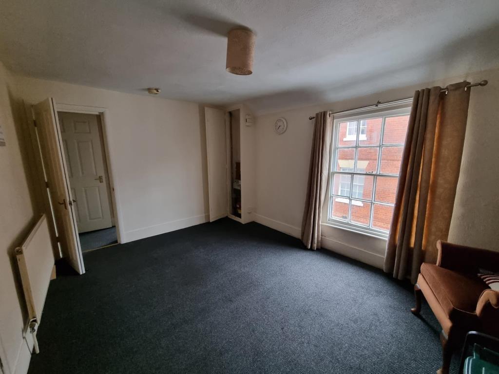 Abingdon Town Centre, Oxfordshire, ... 1 bed apartment - £700 pcm (£162 pw)