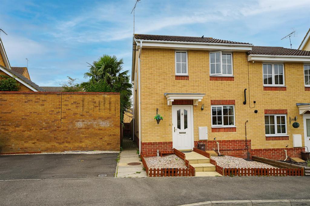 Goodman Drive, Leighton Buzzard 3 bed semi-detached house - £325,000