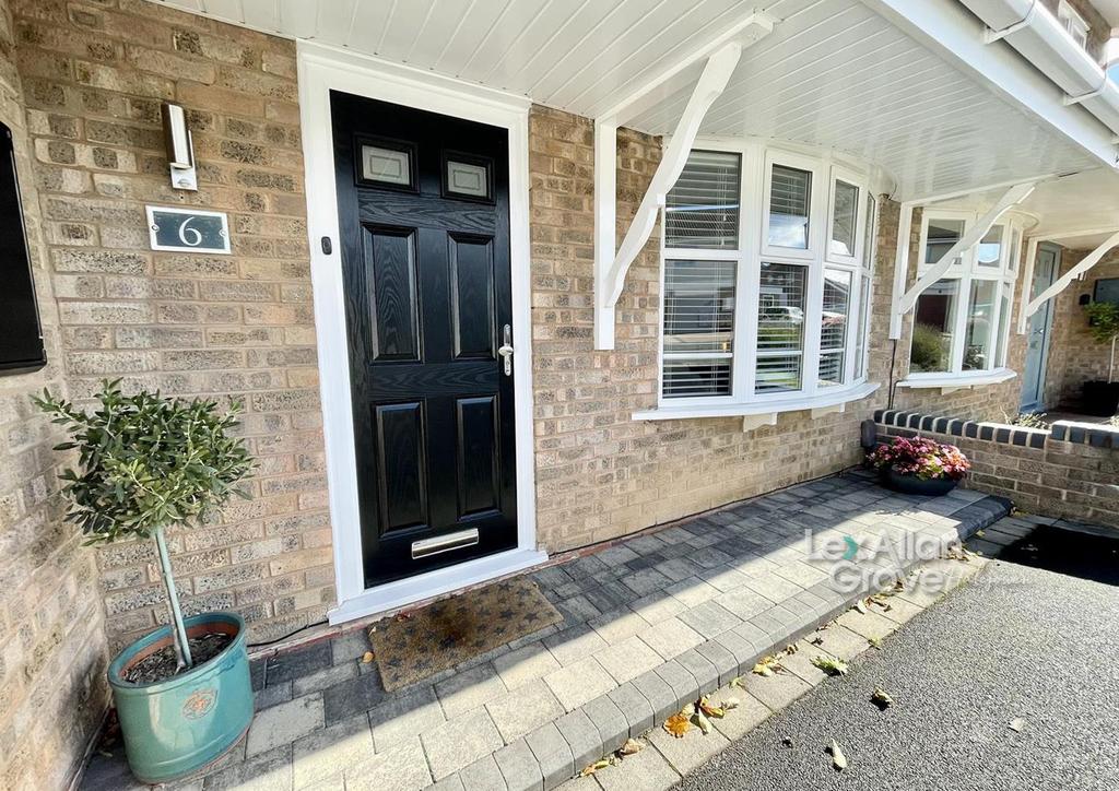 Wenlock Close Halesowen 3 Bed Semi Detached House £325 000