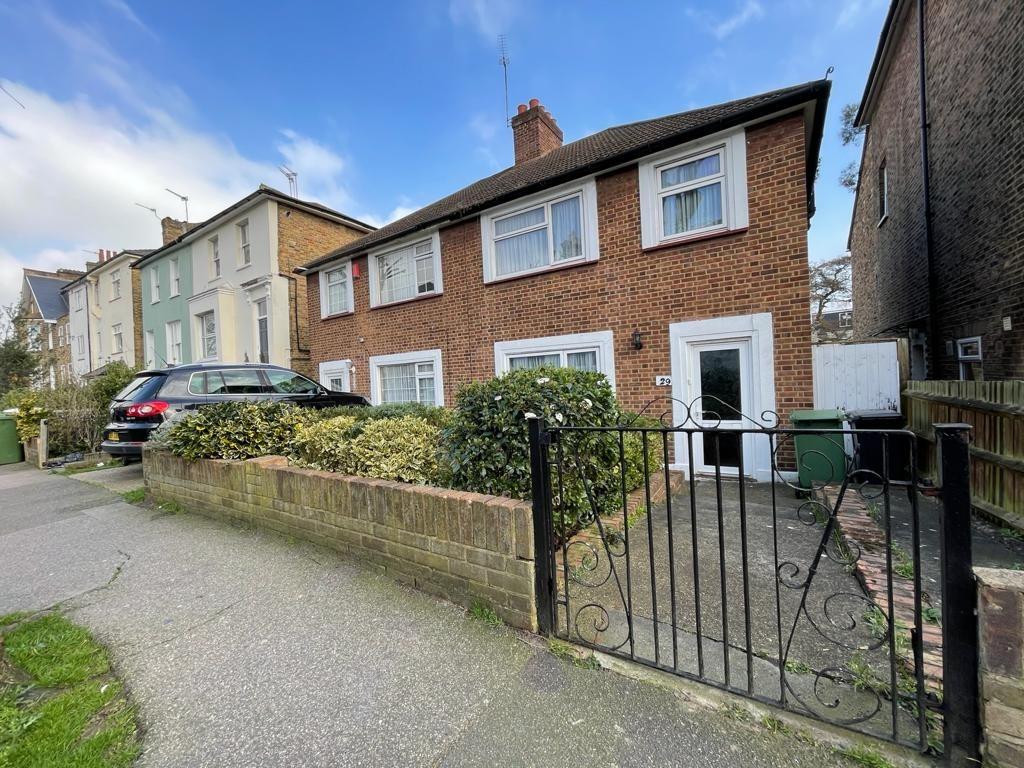 Eastdown Park, Lewisham, SE13 5HU 3 bed semi-detached house - £550,000