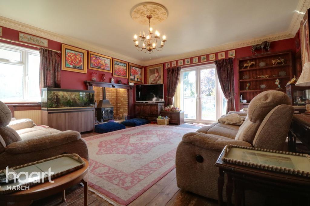 st-peters-drive-wimblington-4-bed-bungalow-600-000
