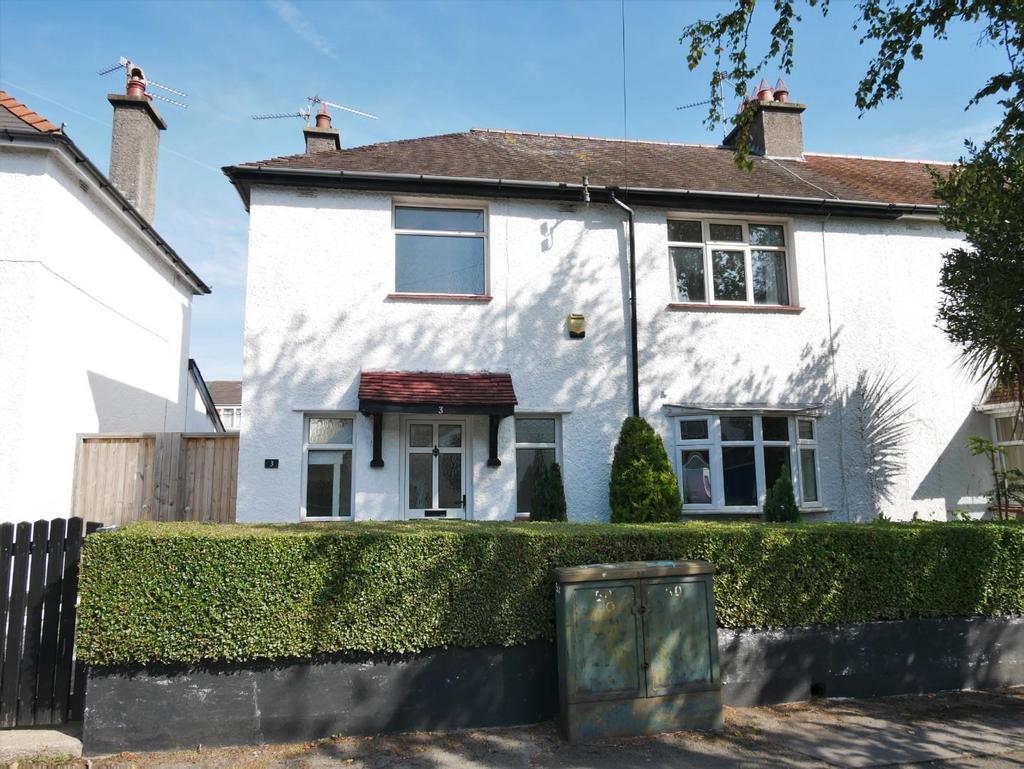 Buttrills Road, Barry 3 bed semi-detached house - £225,000