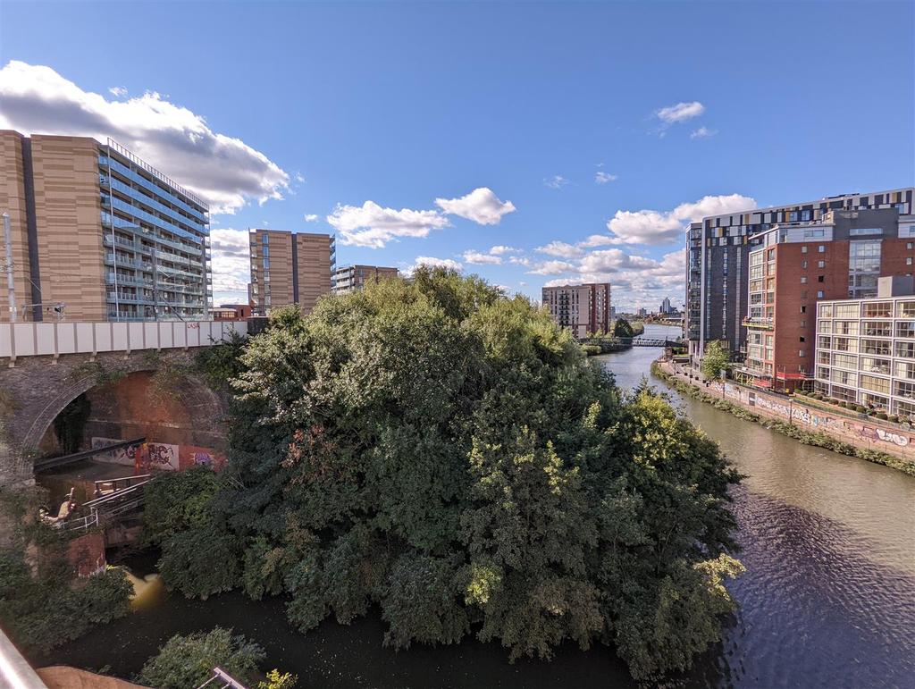 Vie Building, Water Street, Manchester 2 bed apartment - £250,000