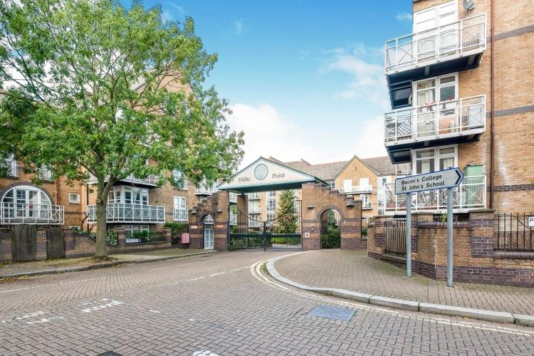 Eleanor Close London SE16 1 bed apartment - £1,800 pcm (£415 pw)