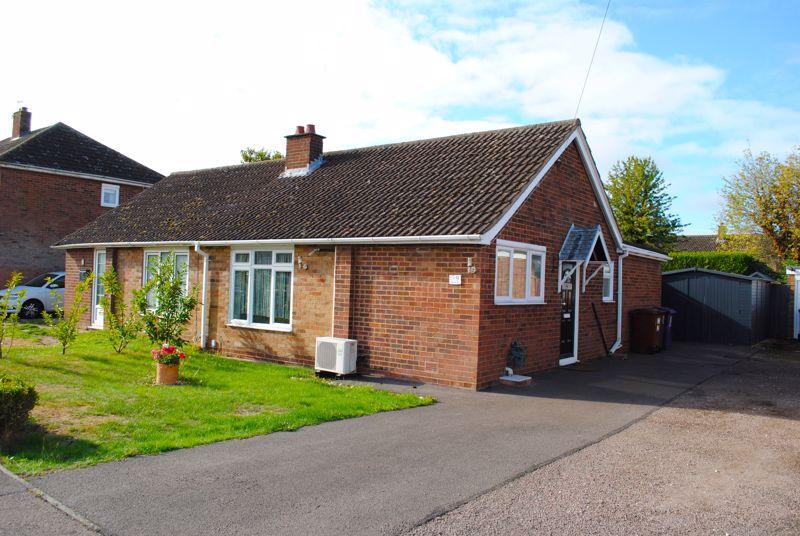 Elm Walk Royston 2 Bed Semi Detached Bungalow For Sale £359 995