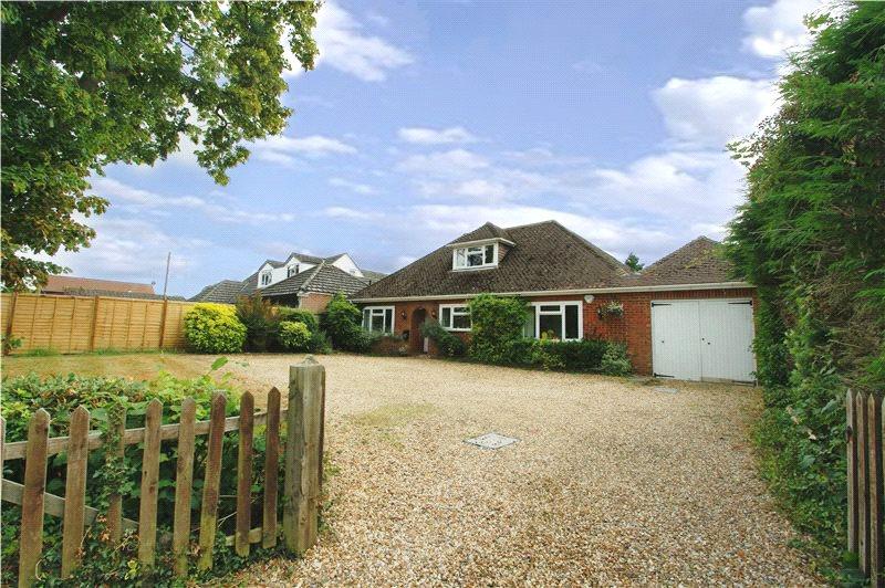 Swallowfield Street, Reading, Berkshire, RG7 5 bed bungalow - £900,000