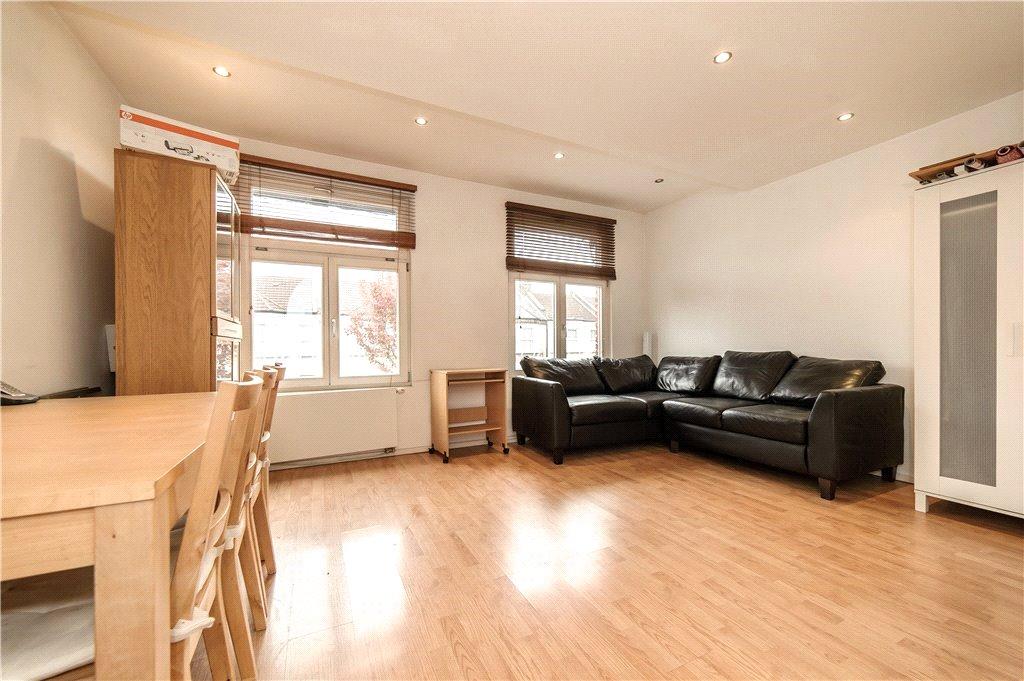 Westcote Road, London, SW16 3 bed apartment - £1,900 pcm (£438 pw)