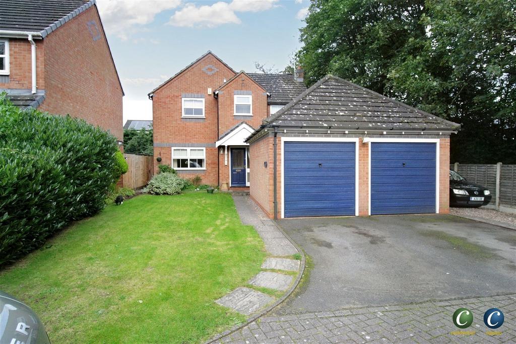 Pool Meadow Close,Rugeley,WS15 2FN 4 bed detached house - £370,000