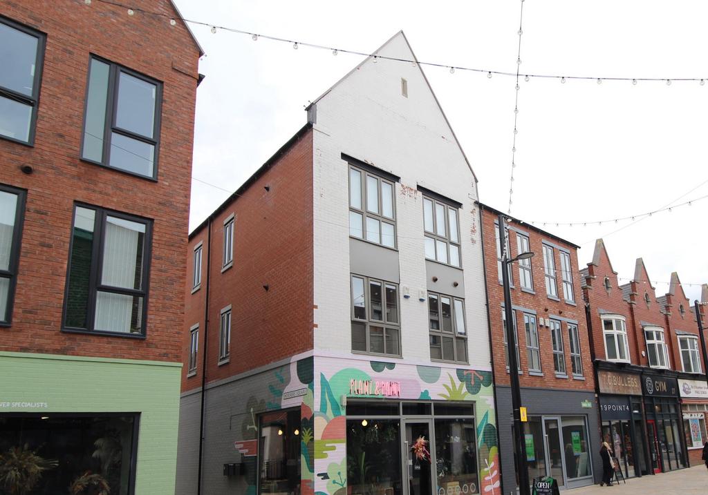 Humber Street, Hull HU1 2 bed flat - £775 pcm (£179 pw)