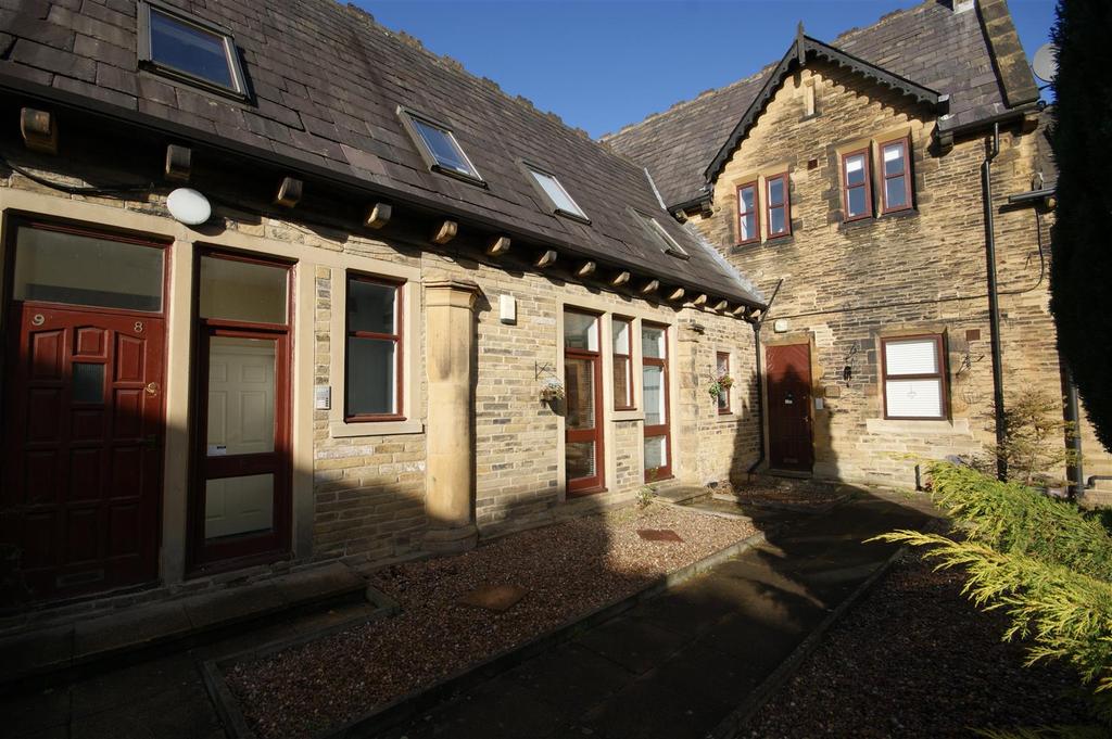Bank Field Yard, Boothtown Road, Halifax 2 bed apartment - £595 pcm (£ ...