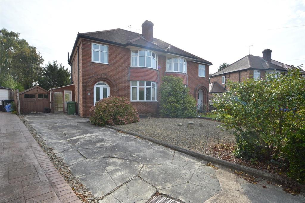 22 Sutton Grove, Shrewsbury, SY2 6DN 3 bed semi-detached house - £350,000