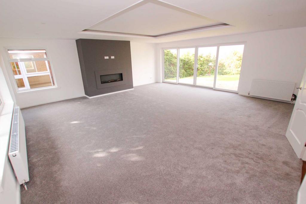 Dittons Road, Stone Cross, BN24 5EN 4 bed detached bungalow - £850,000