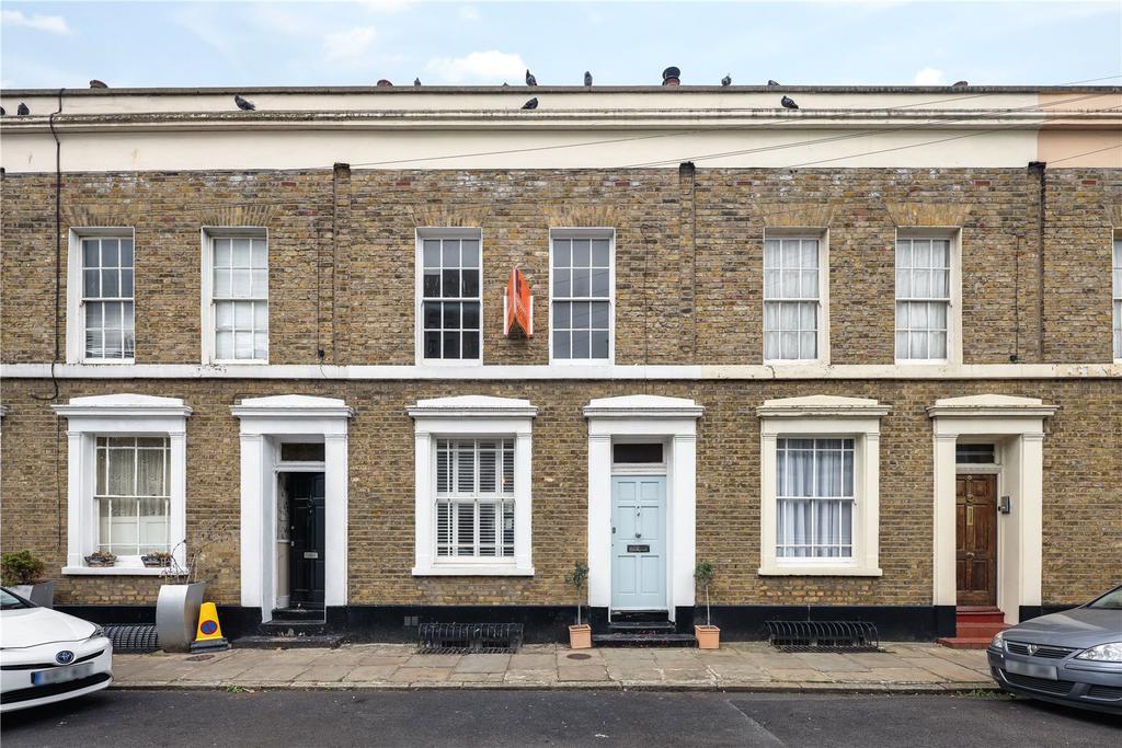 Matlock Street, Limehouse, London, E14 2 bed house - £850,000