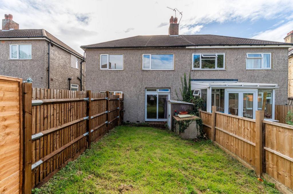 Holmesdale Road, London, SE25, South... 3 bed flat - £215,000