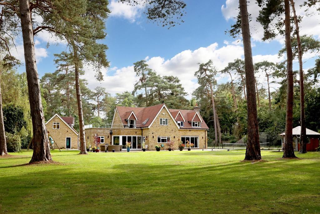 Stoke Common Road, Fulmer, SL3 5 bed detached house for sale - £2,500,000