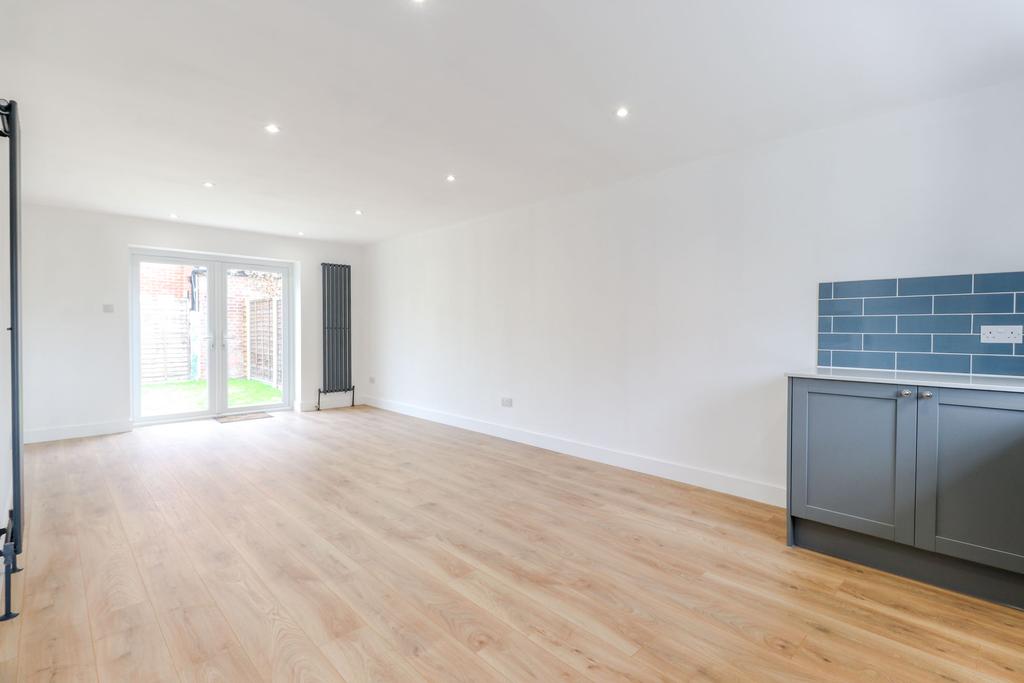 Grove Road West, EN3 3 bed detached bungalow - £499,995